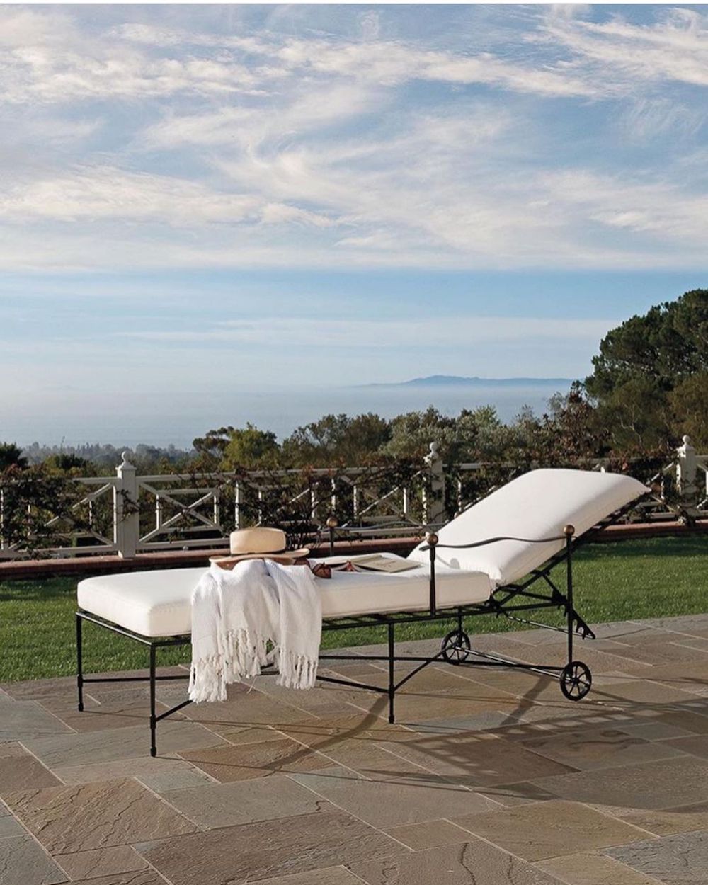 17 Best Outdoor Chaise Lounge for Patio