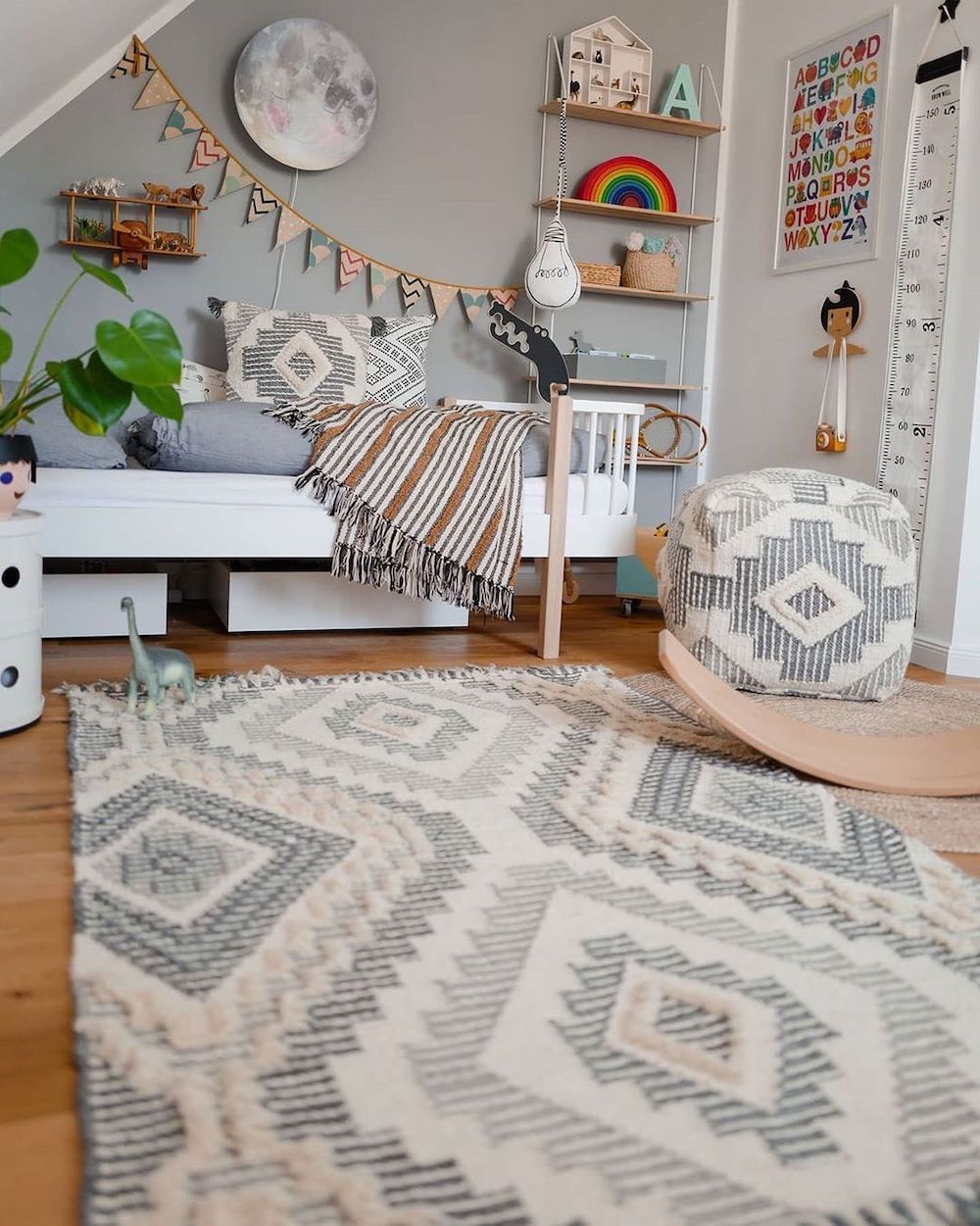 19 Most Inspiring Pouf Styling Ideas to Use Today