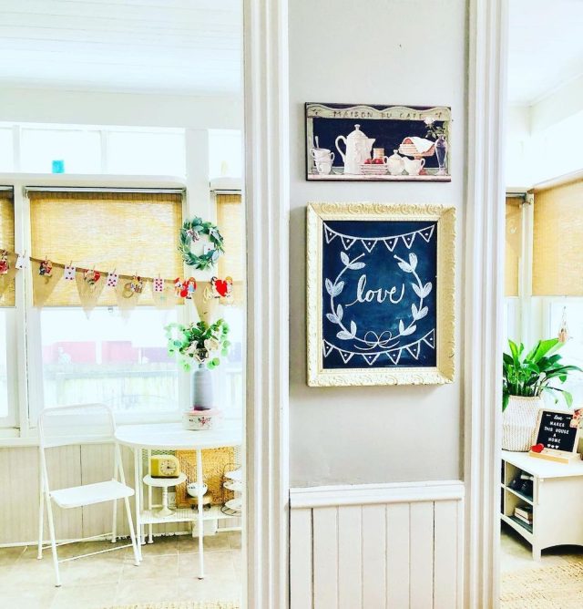 14 Valentine Vignette Decor Ideas to Celebrate the Season