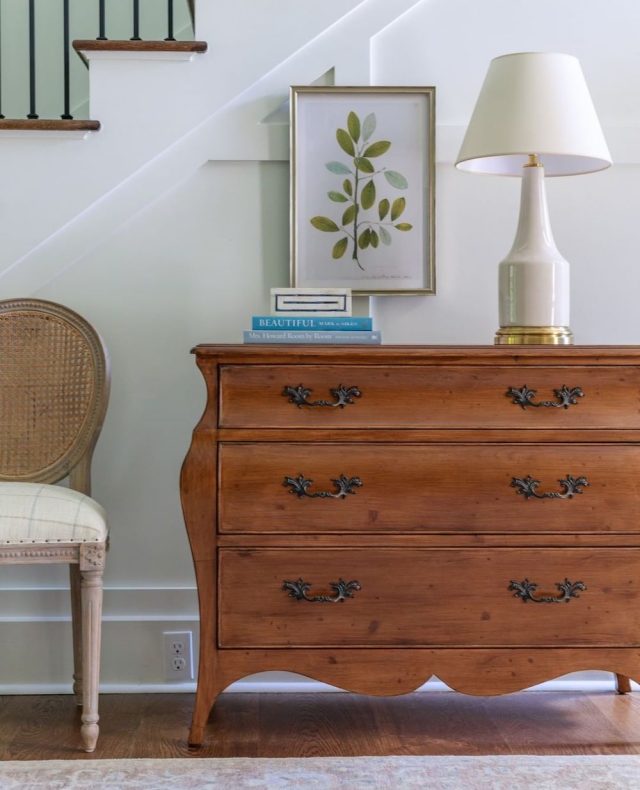 19 Neutral Table Lamps for Every Home