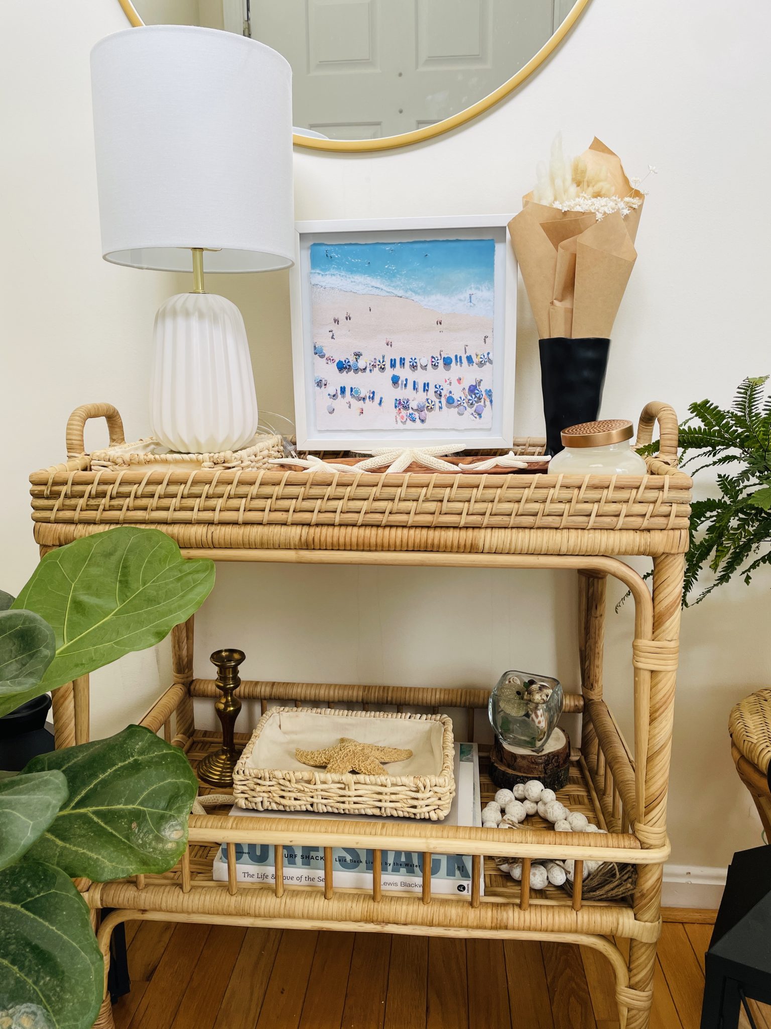 12 Rattan Entryway Table Ideas for your Front Entrance