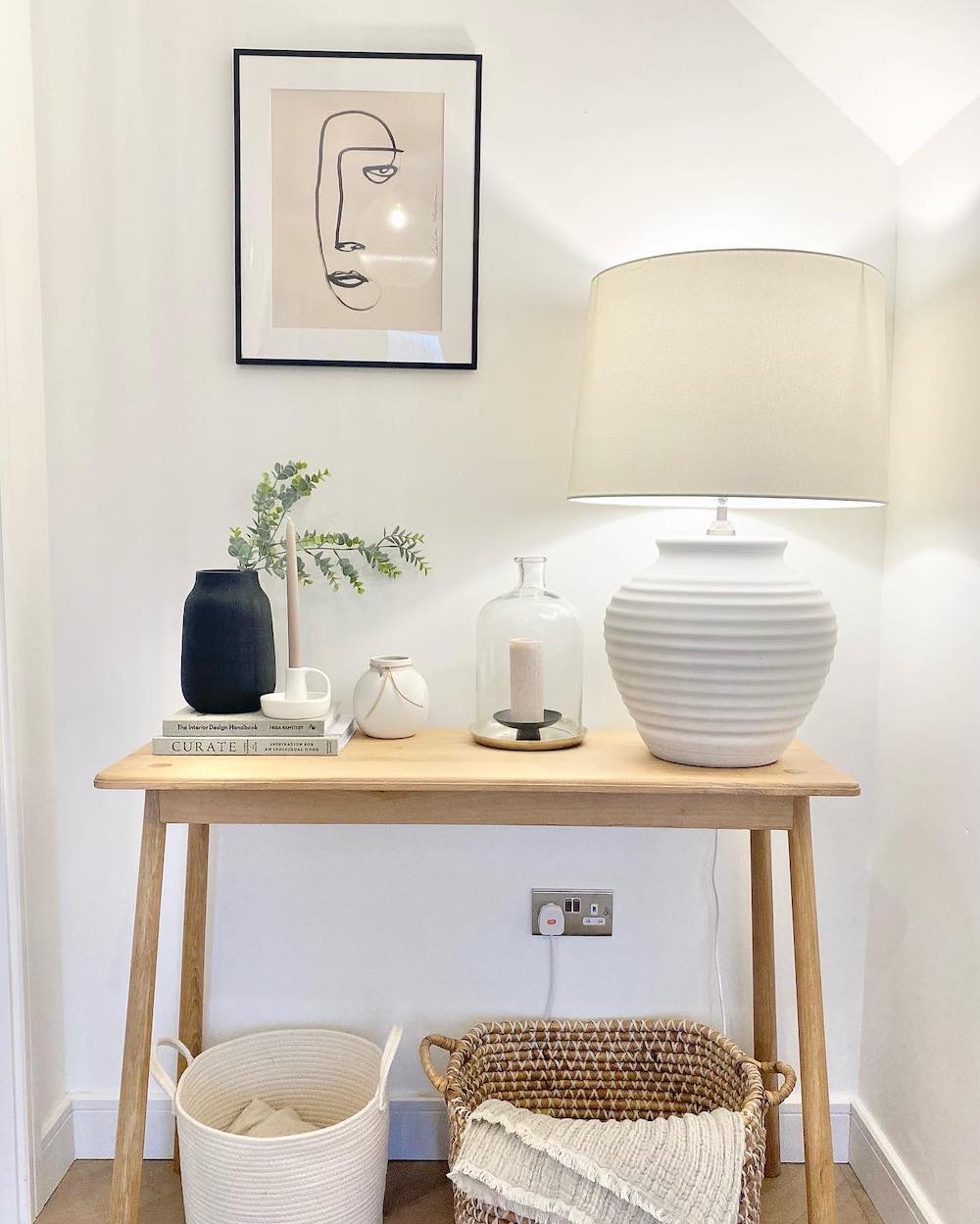 15 Neutral Entryway Decor Ideas with Big Style