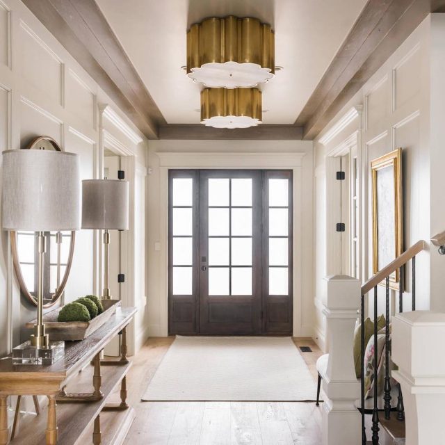 15 Neutral Entryway Decor Ideas with Big Style