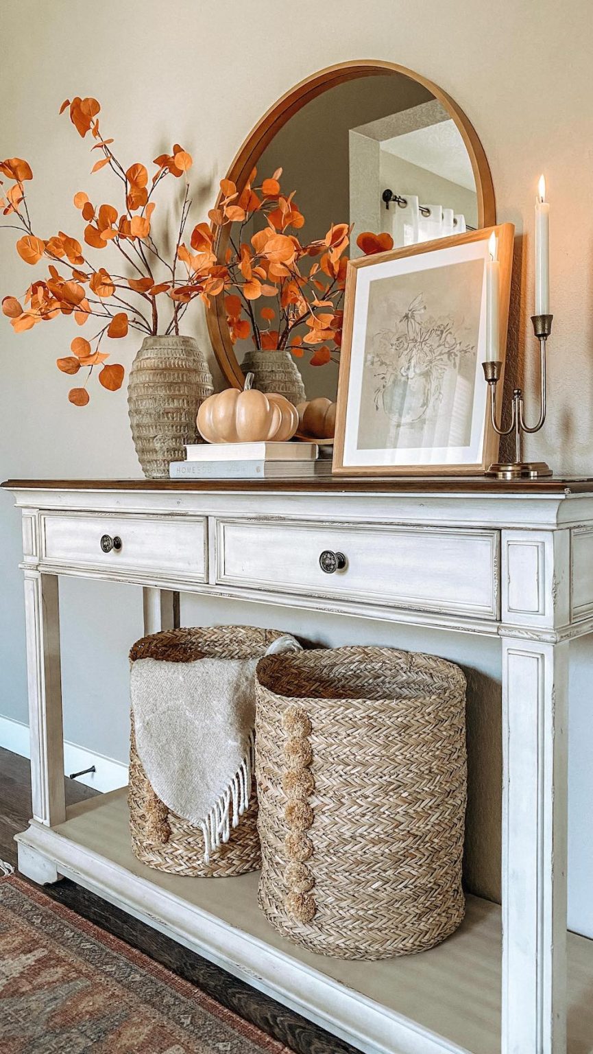 23 Fall Farmhouse Entryway Ideas that Extend a Warm Welcome