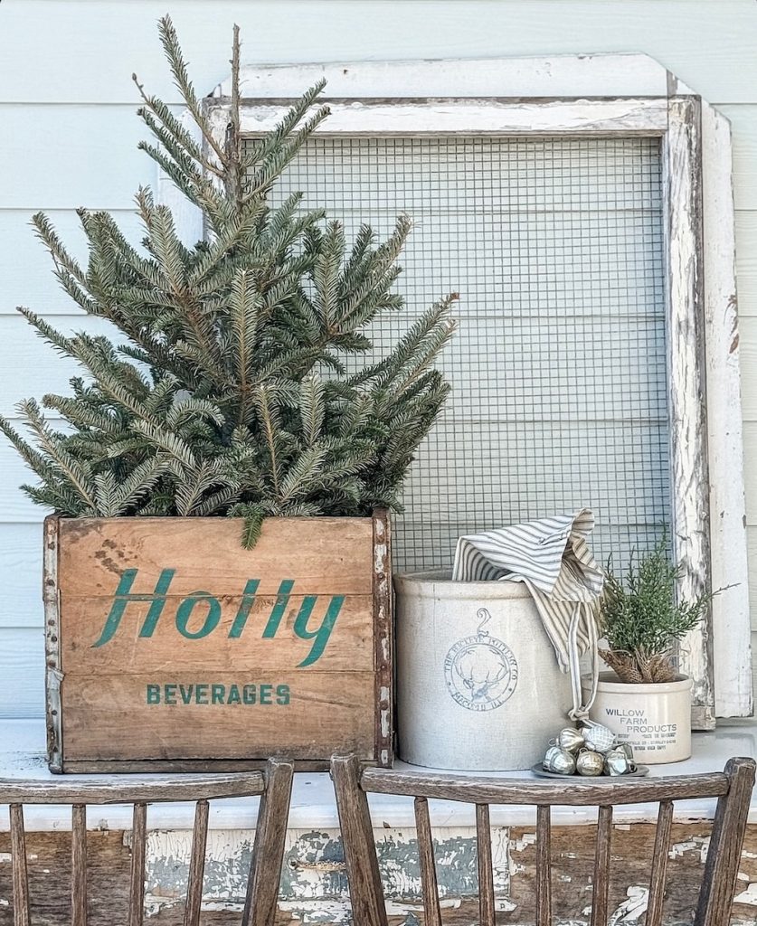 12 Neutral Vintage Christmas Vignette Neutral Vintage Christmas Vignette